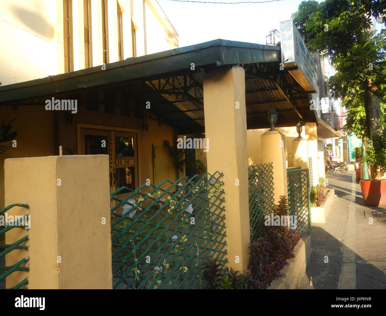 Makati busy street manila hi-res stock photography and images - Alamy