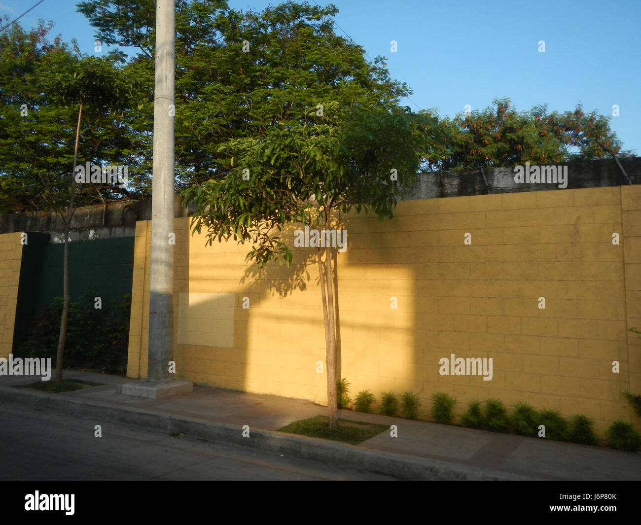 This address is a busy intersection in Makati City, Philippines, known ...