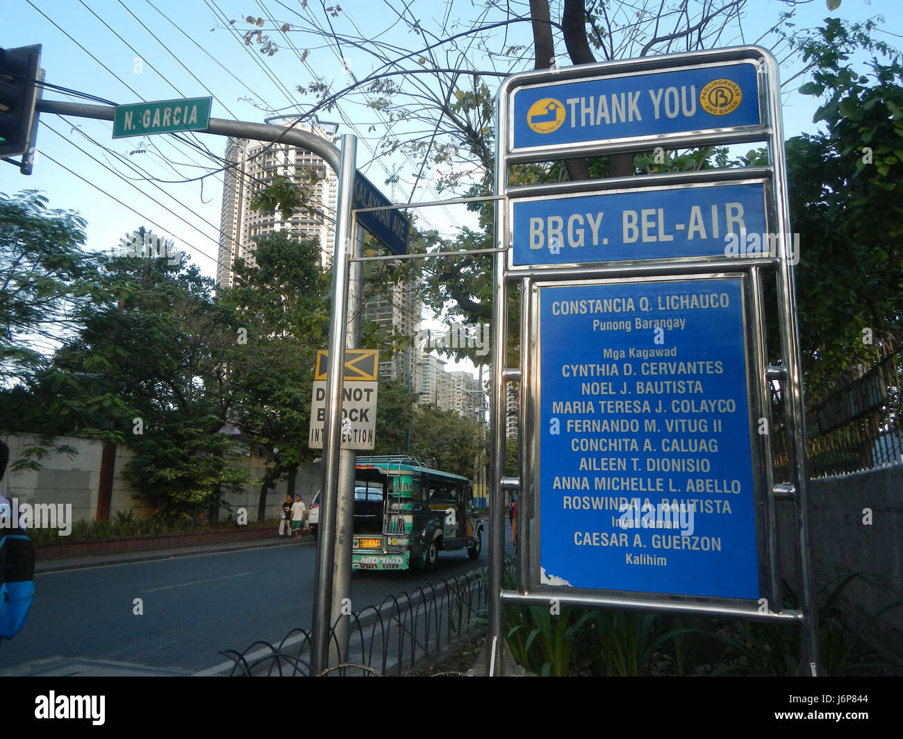 Saint andrew the apostle church makati hi-res stock photography and ...