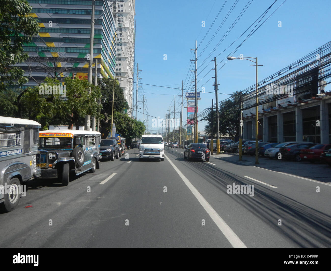 The Magallanes Interchange MRT Station, located along Chino Roces ...