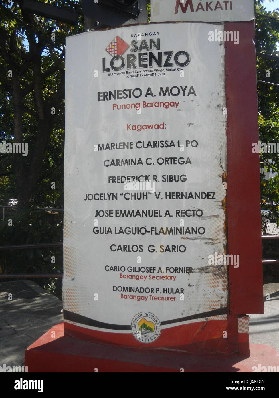 Arnaiz Avenue in Makati City, Philippines, is a major road connecting ...