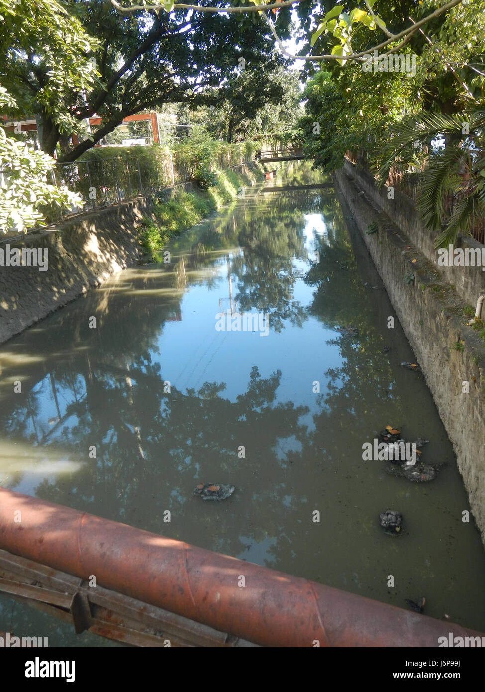 Located in Makati City, this intersection connects Arnaiz Avenue and ...