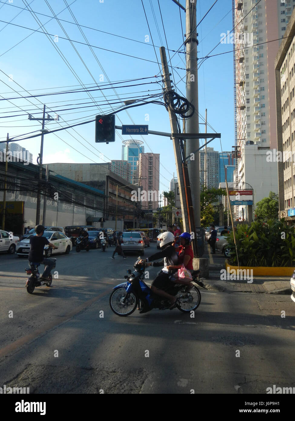 07622 Chino Roces Avenue Buildings Pio del Pilar Makati City 34 Stock ...