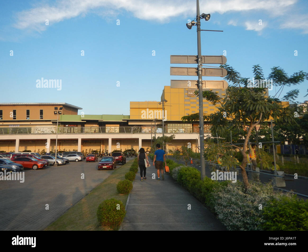 07935 Exterior of Circuit Lane Ayala Malls Circuit Carmona Makati 05 ...