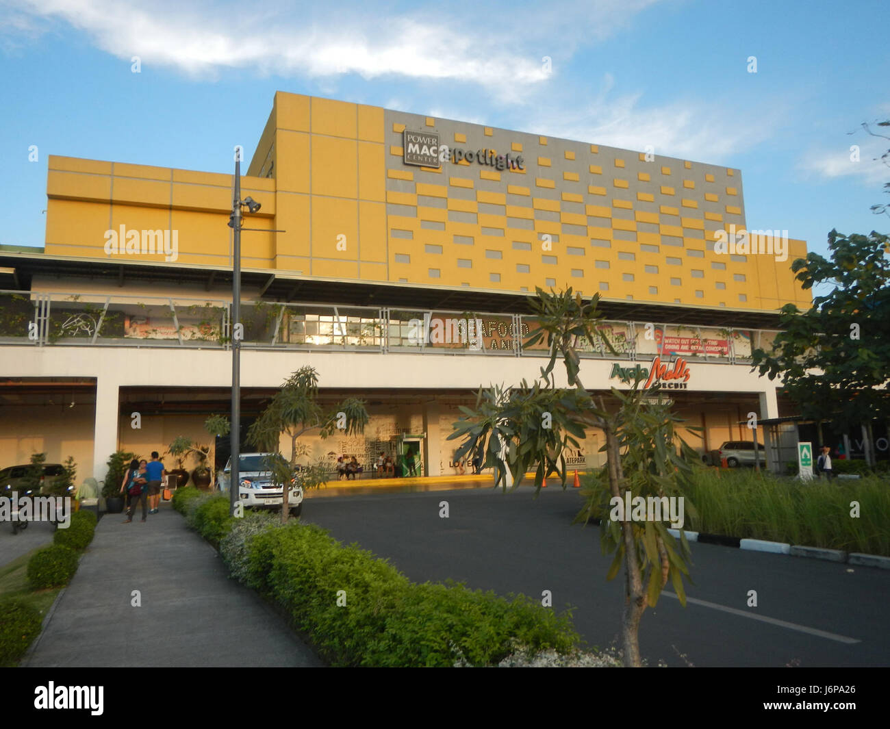 07935 Exterior of Circuit Lane Ayala Malls Circuit Carmona Makati 14 ...