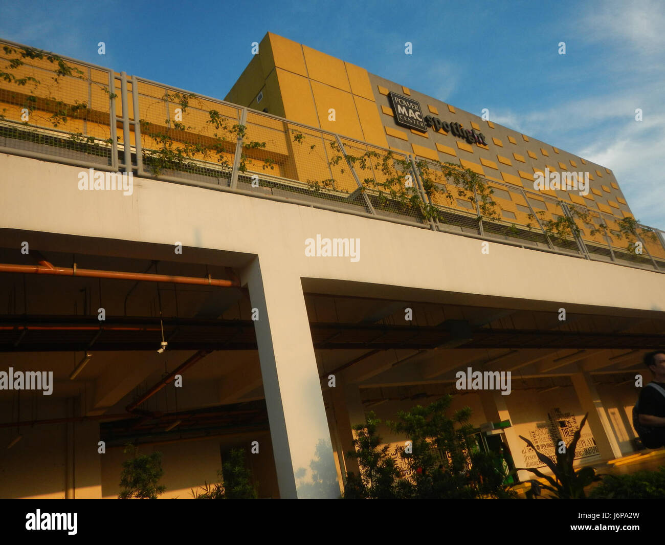 07935 Exterior of Circuit Lane Ayala Malls Circuit Carmona Makati 24 ...