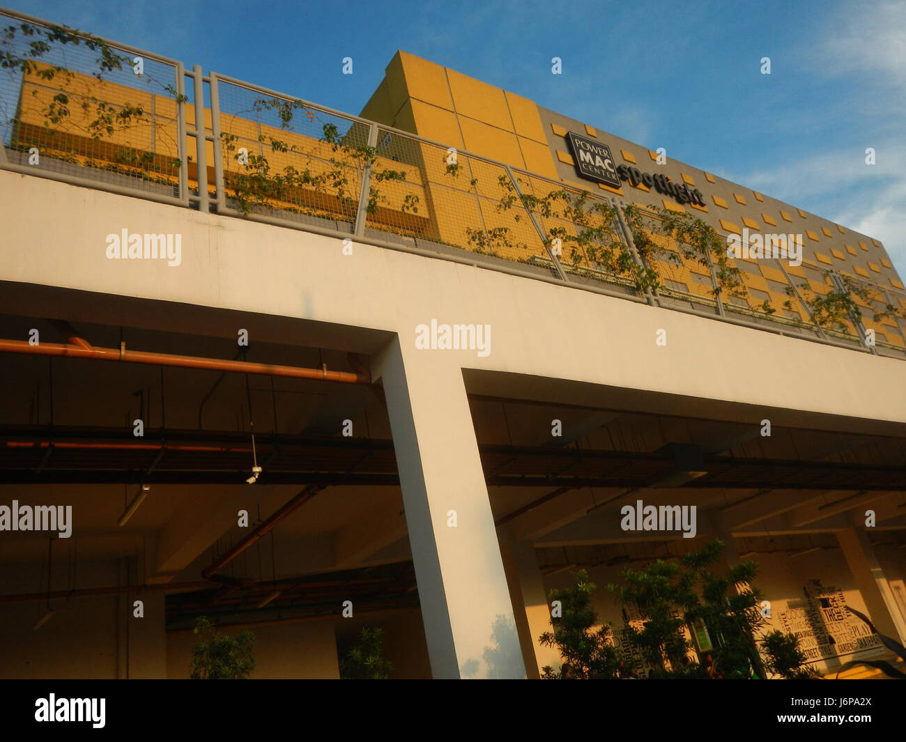 07935 Exterior of Circuit Lane Ayala Malls Circuit Carmona Makati 25 ...