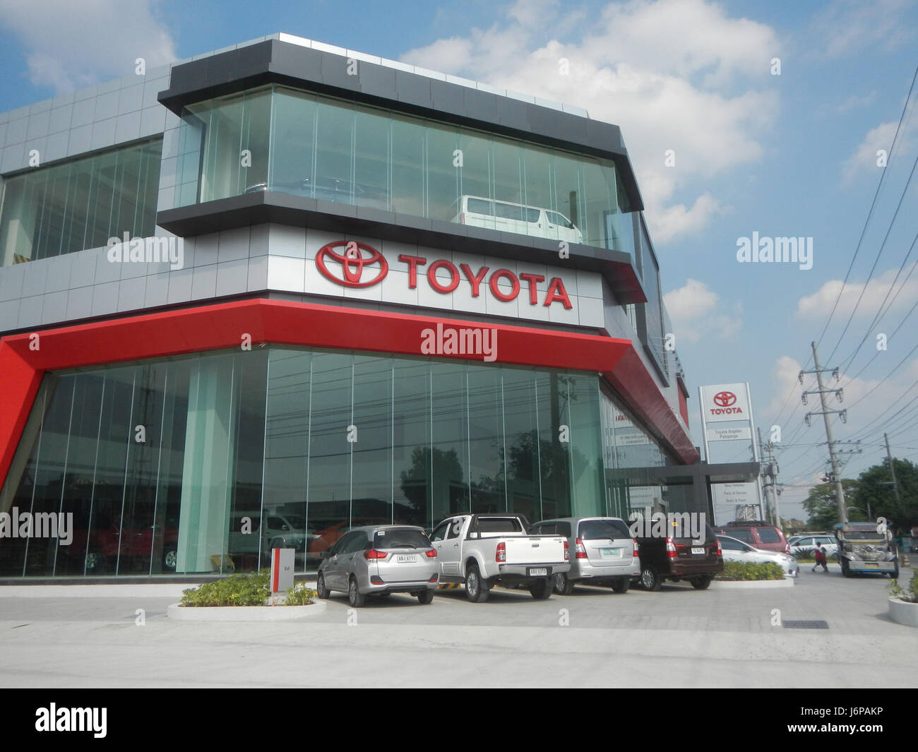 The 09821 Angeles Exit Trumpet Interchange is a crucial junction in the ...