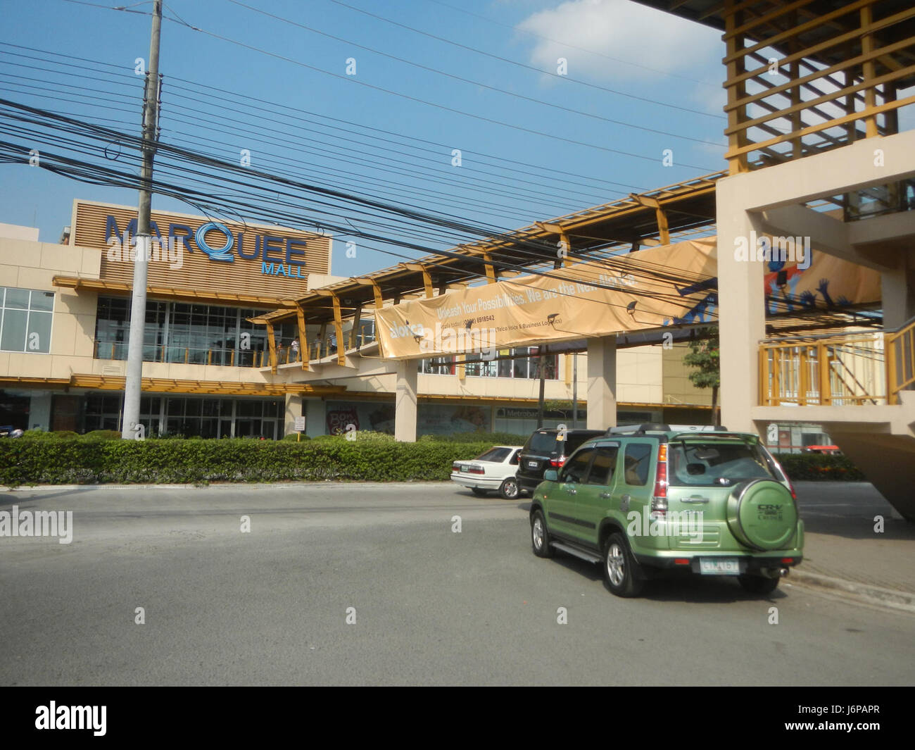 This image depicts the Marquee Mall pedestrian footbridge in Angeles ...