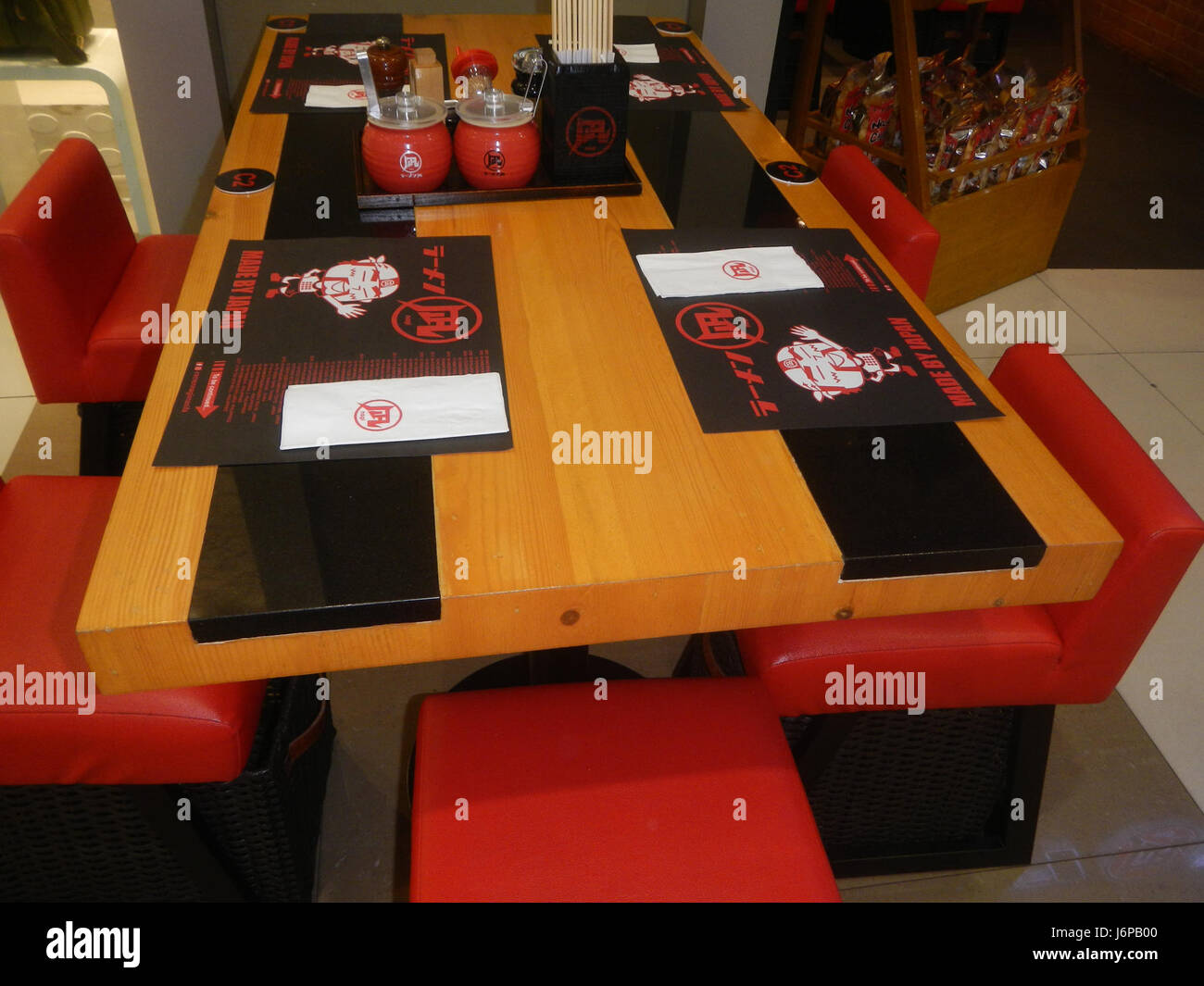 Universal Noodle Ramen Nagi, a popular ramen chain, has expanded into ...