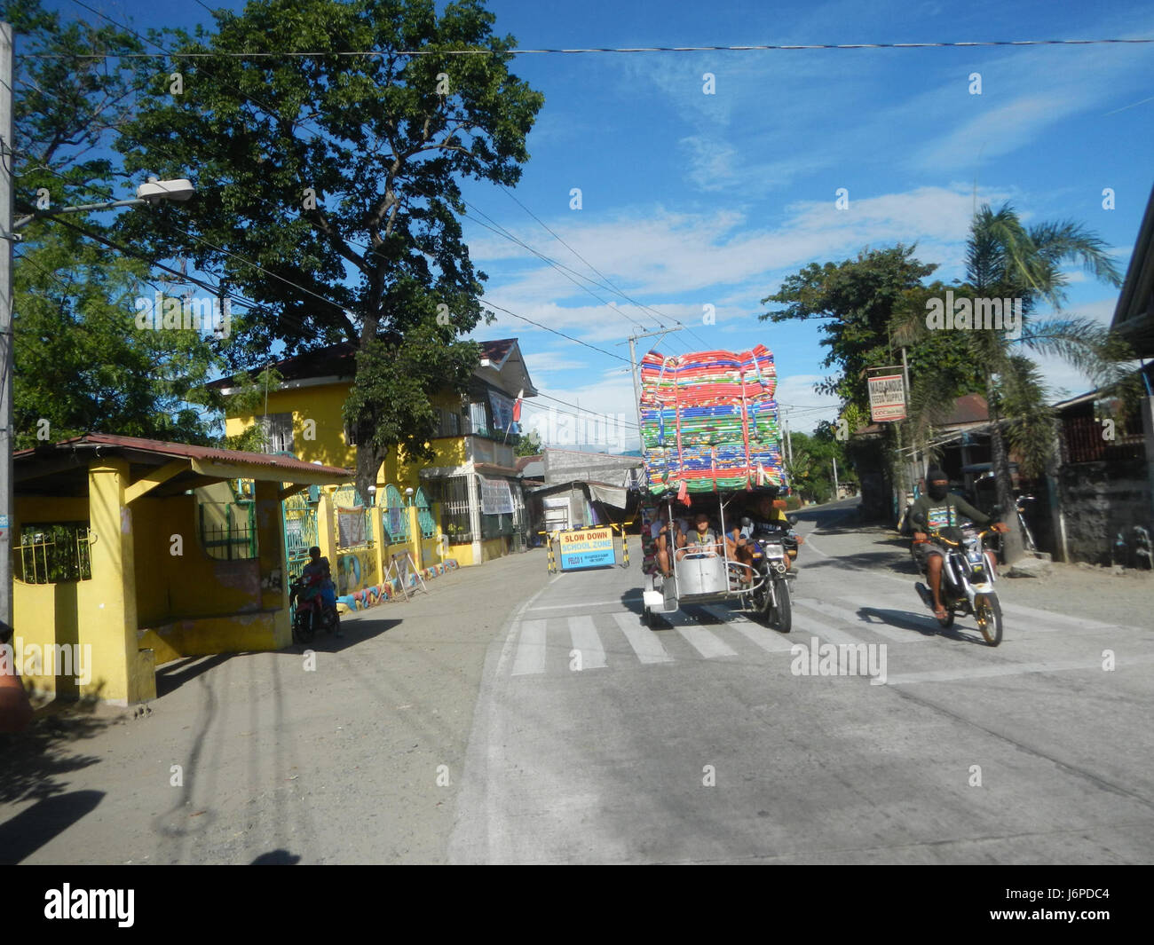 This image shows the road connecting San Luis in Candaba, Pampanga to ...