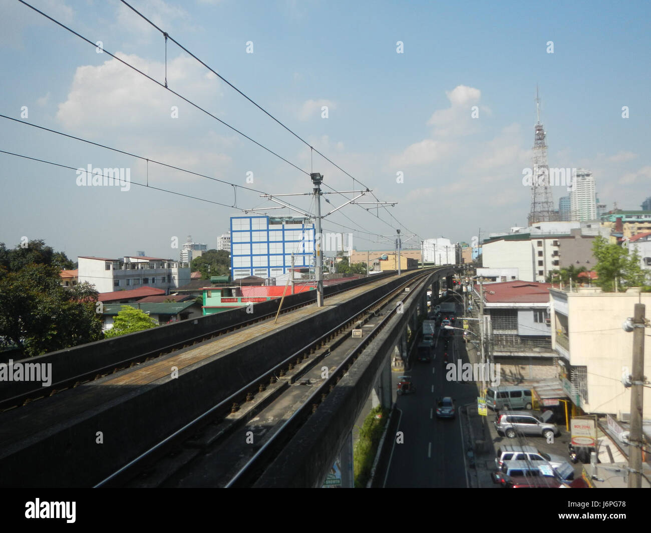 07559 Santolan Pasig Quezon City LRT Stations Roads 09 Stock Photo - Alamy