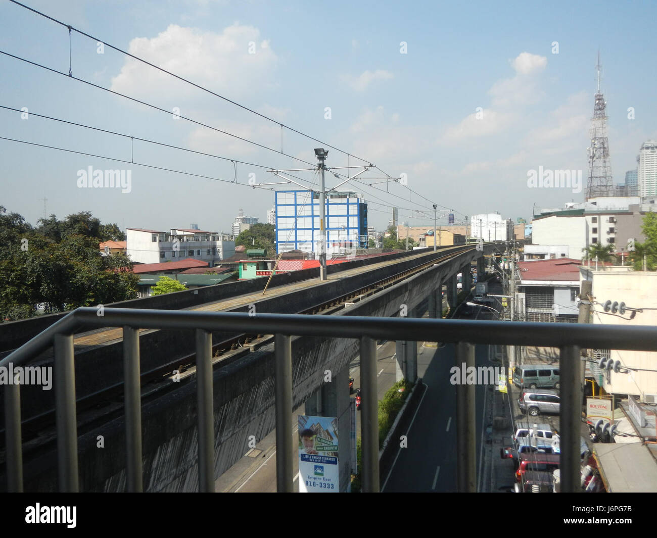 07559 Santolan Pasig Quezon City LRT Stations Roads 12 Stock Photo - Alamy