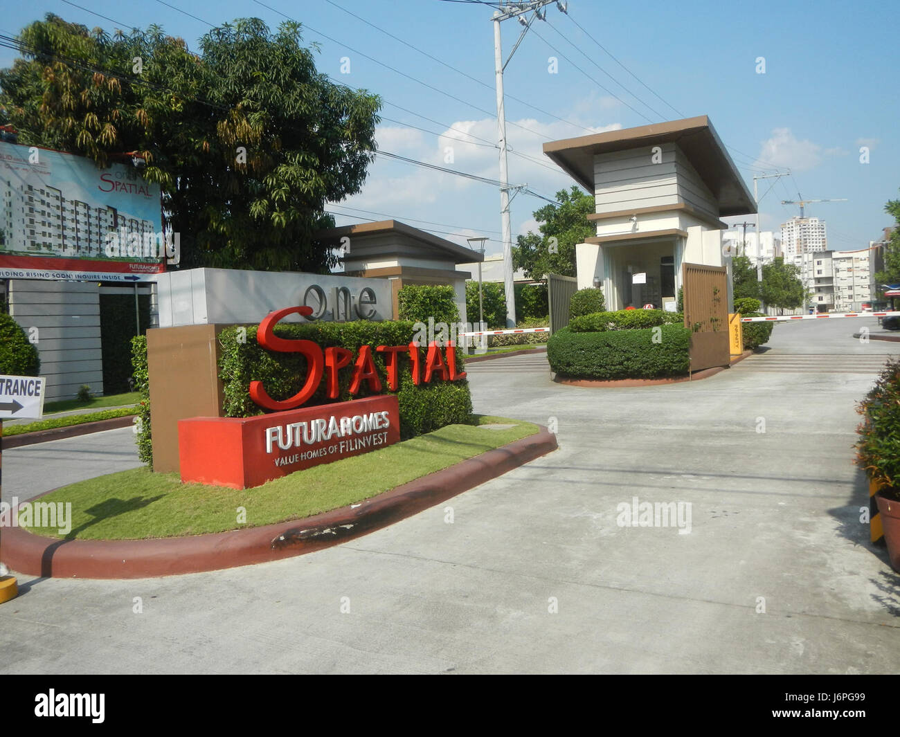 07559 Santolan Pasig Quezon City LRT Stations Roads 49 Stock Photo - Alamy