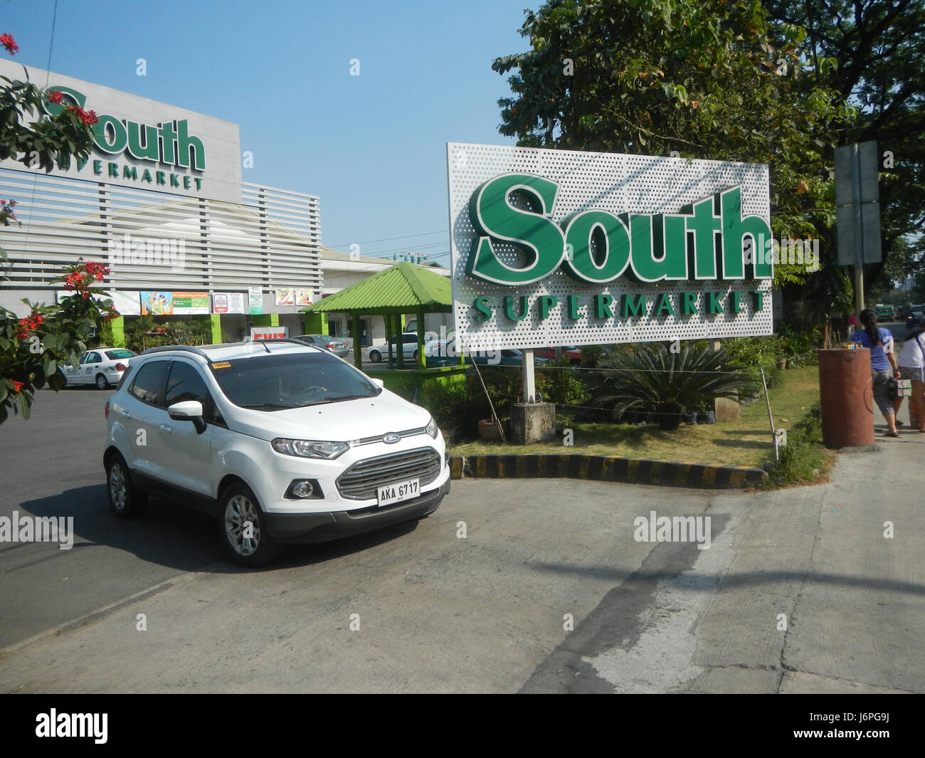 South Supermarket, located at 07604 Amang Rodriguez Avenue, Barangay ...
