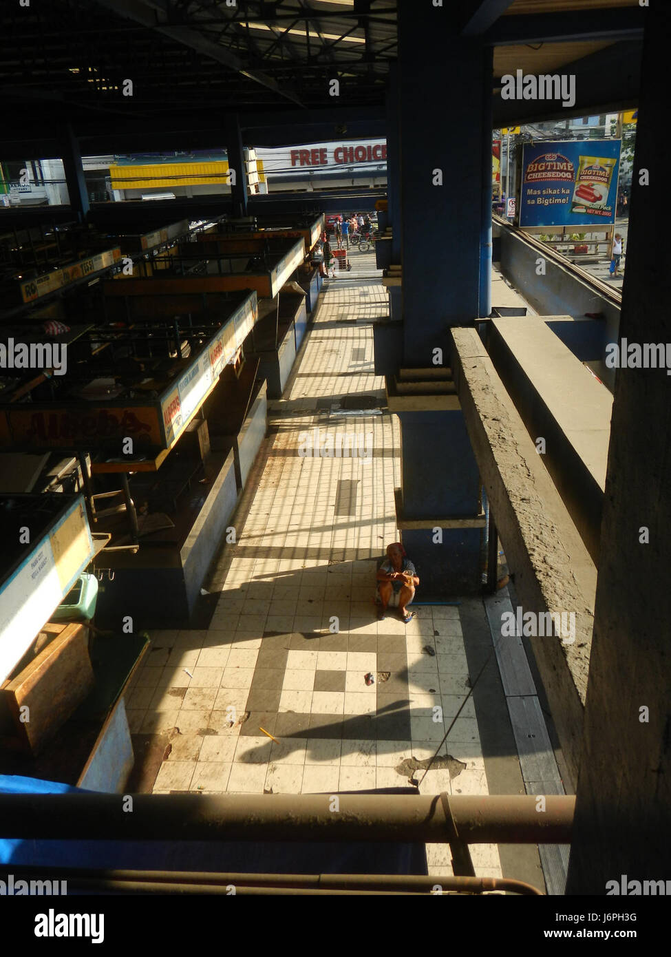 The Pasig City Hall Compound encompasses municipal buildings, a market ...