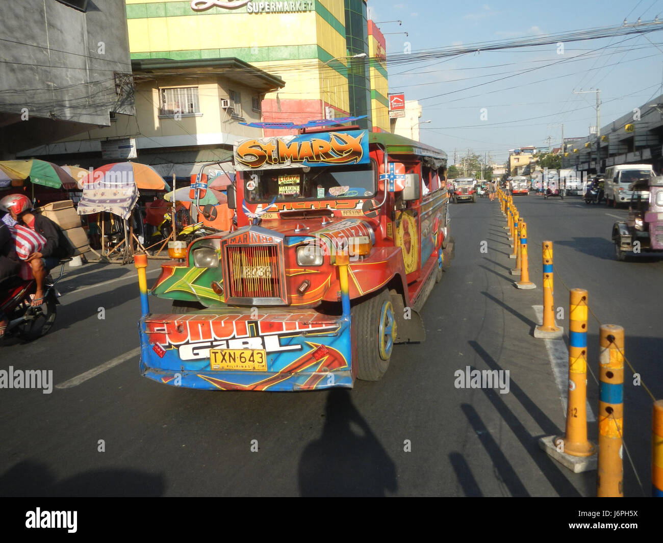This image shows the bustling area of Palatiw and Pinagbuhatan, with ...