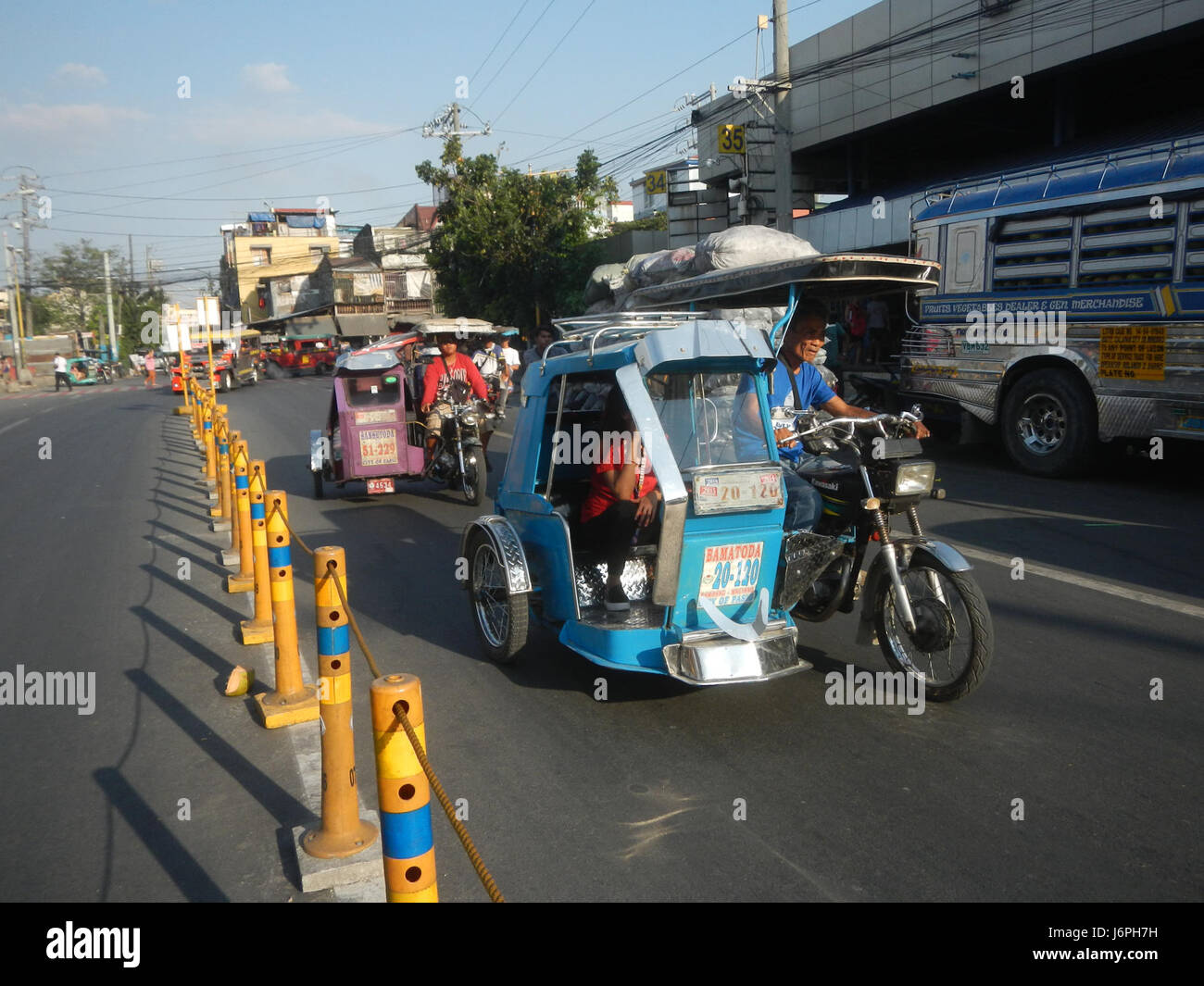 08265 Palatiw Pinagbuhatan Caruncho Market Avenues Pasig City 47 Stock ...