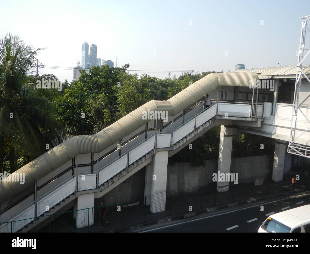 08691 Forbes Park Makati Central District Buendia MRT Station EDSA Road ...