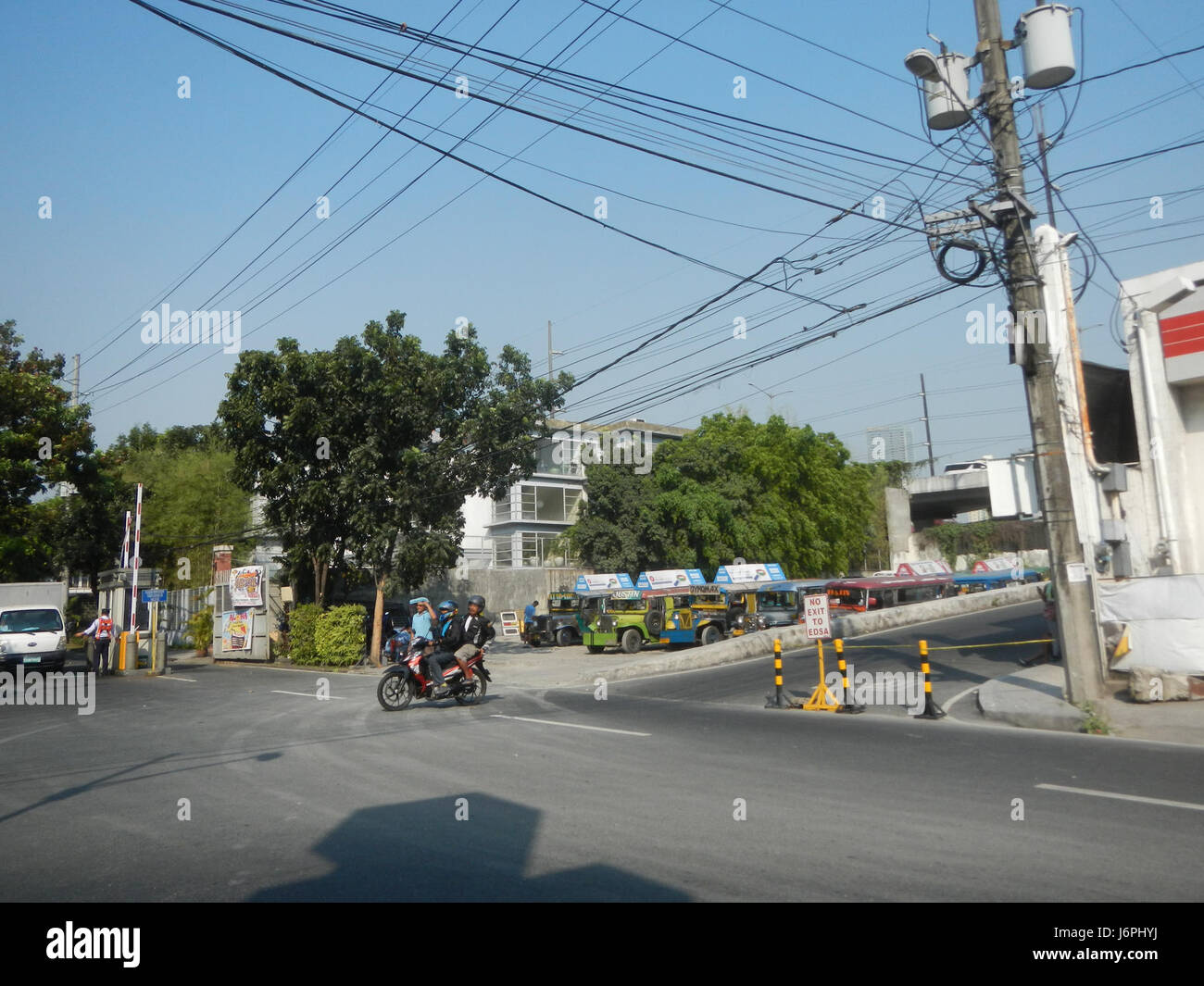 This refers to a location description in Makati City, Philippines ...