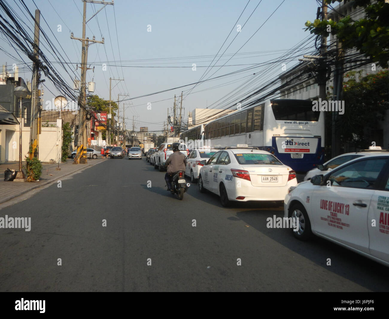 Makati bel air hi-res stock photography and images - Alamy