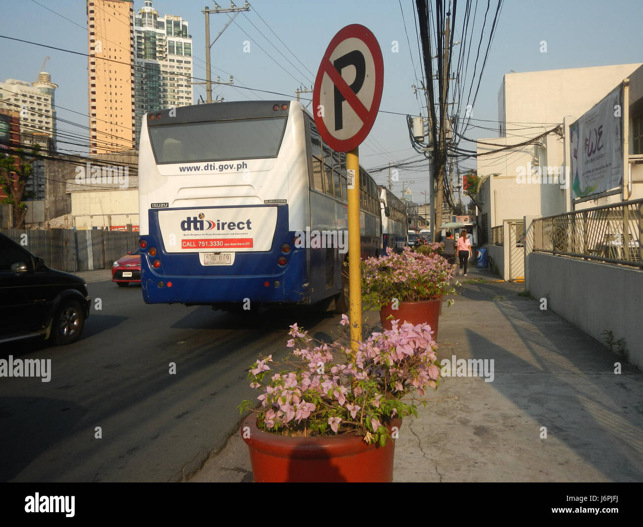 Makati bel air hi-res stock photography and images - Alamy