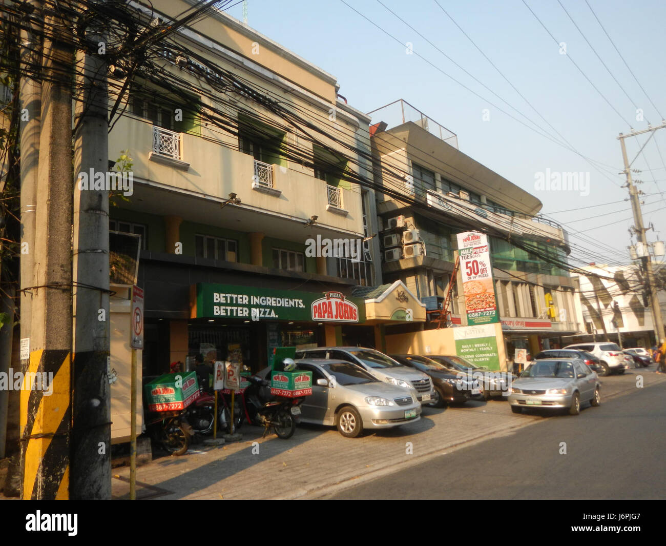 Makati bel air hi-res stock photography and images - Alamy