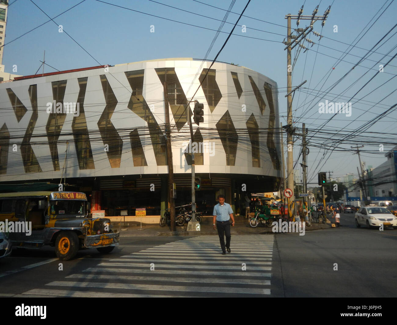 09236 Jupiter Street Bel-Air Poblacion Makati City 10 Stock Photo - Alamy
