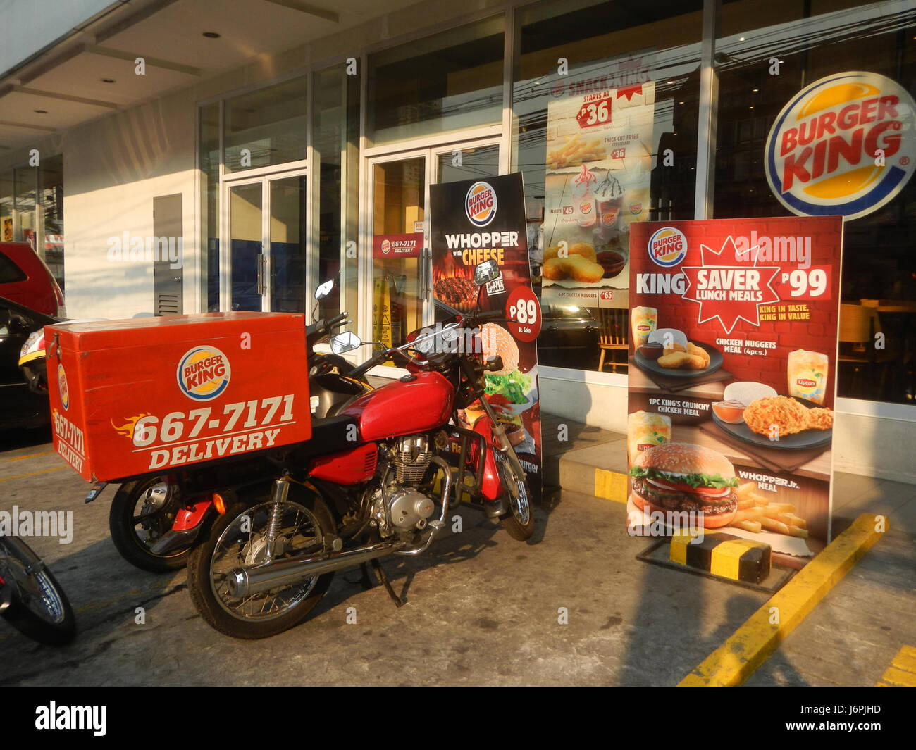 Makati bel air hi-res stock photography and images - Alamy