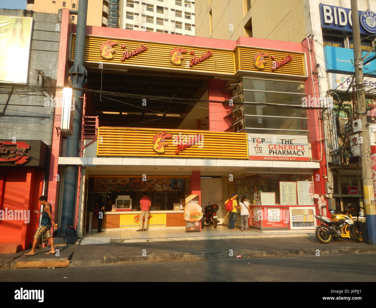09236 Jupiter Street Bel-Air Poblacion Makati City 32 Stock Photo - Alamy