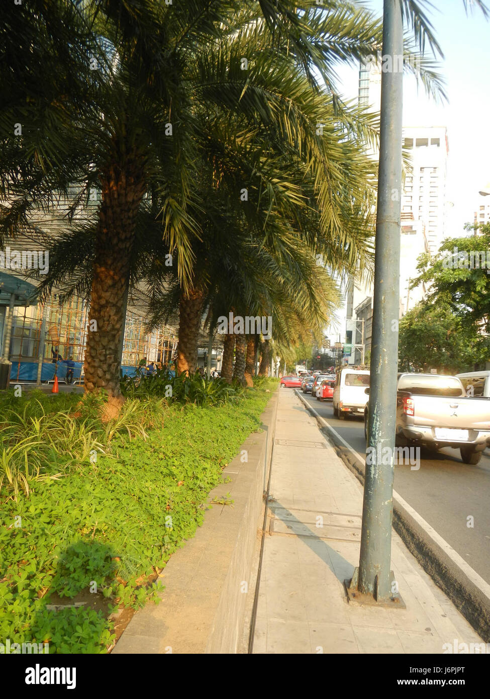 09371 Salamanca Neptune Street Kalayaan Avenue Hotels Makati City 05 ...