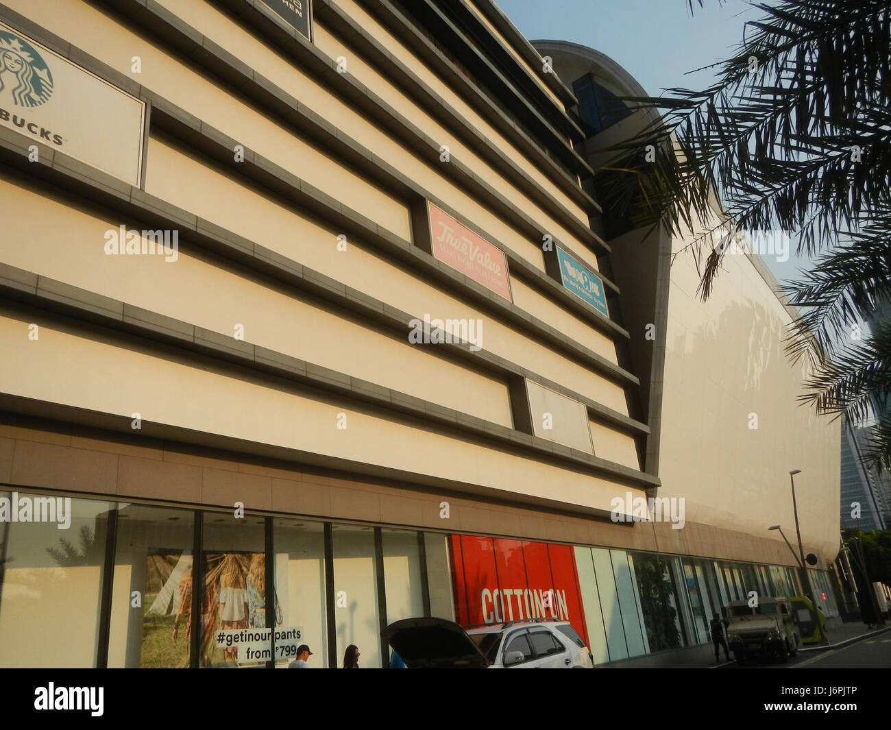 09371 Salamanca Neptune Street Kalayaan Avenue Hotels Makati City 43 ...
