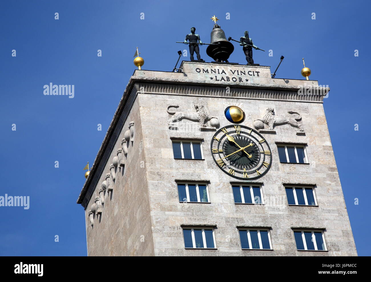 Kroch building hi-res stock photography and images - Alamy