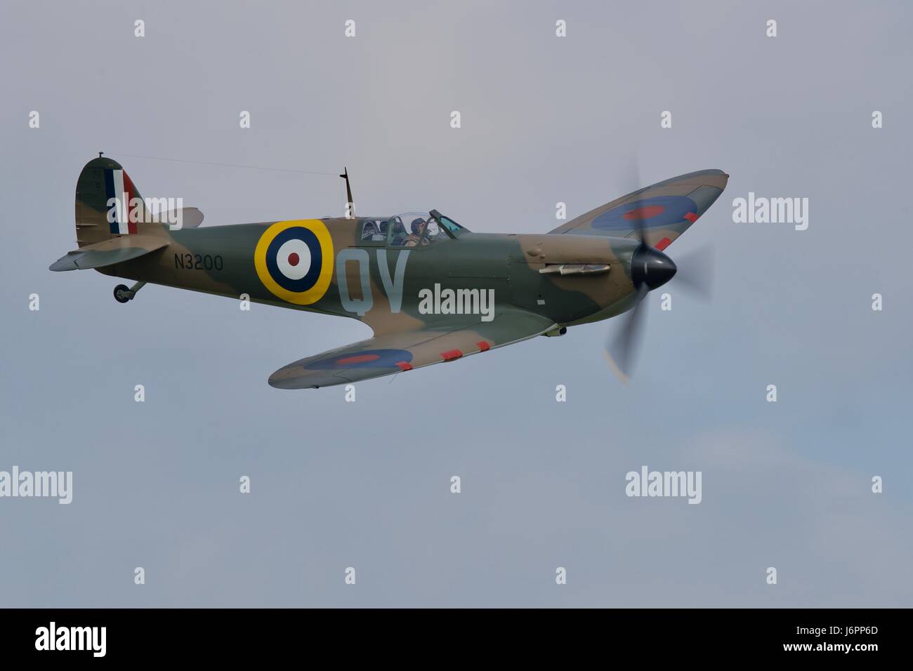 Supermarine Spitfire N3200 Stock Photo - Alamy