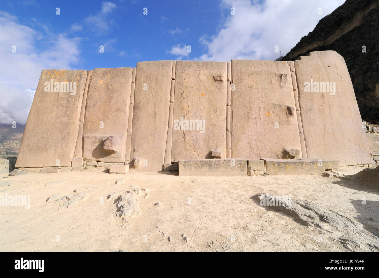 Inka altar hi-res stock photography and images - Alamy