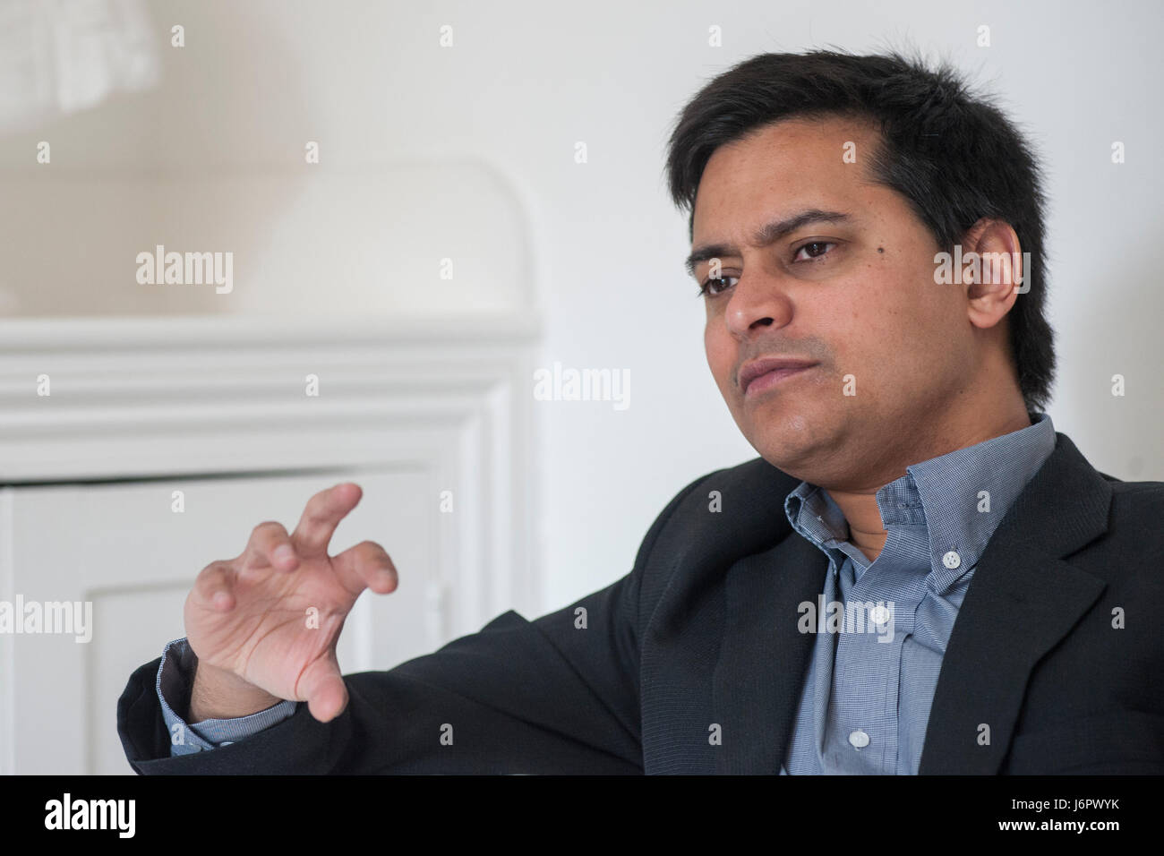 Author, writer, historian, academic and presenter Rana Mitter Stock ...