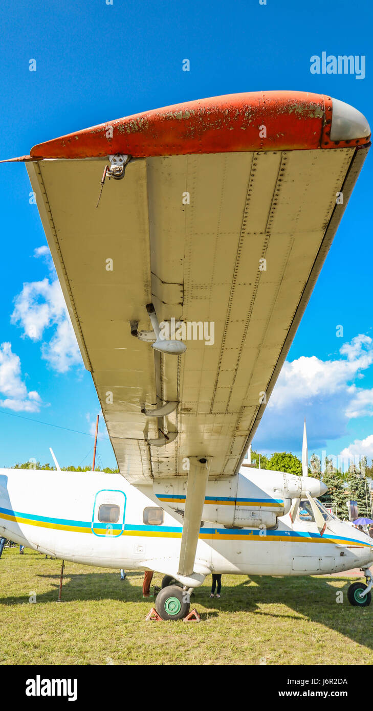 A wing-side view of an old turboprop-powered aircraft Stock Photo - Alamy