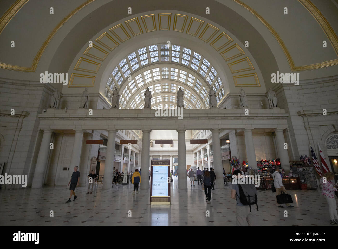 interior of union station train station Washington DC USA Stock Photo ...