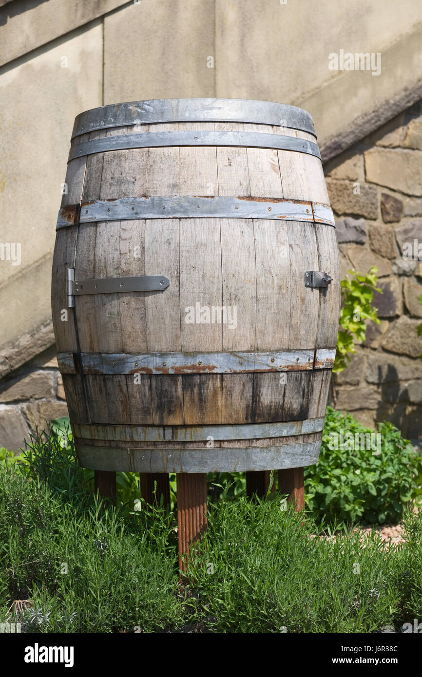 Old barrel work hi-res stock photography and images - Alamy