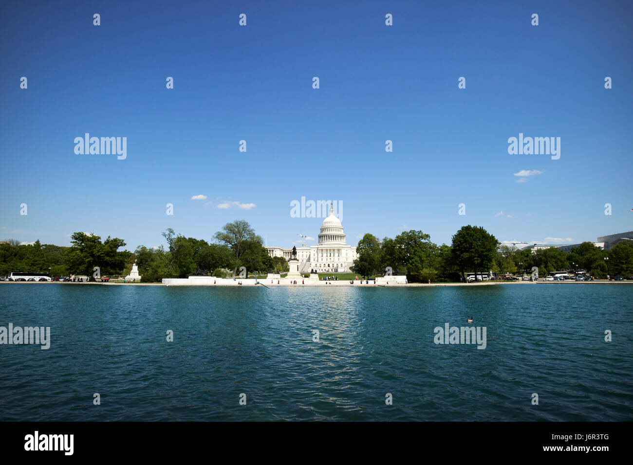 Reflecting pool washington dc hi-res stock photography and images - Alamy