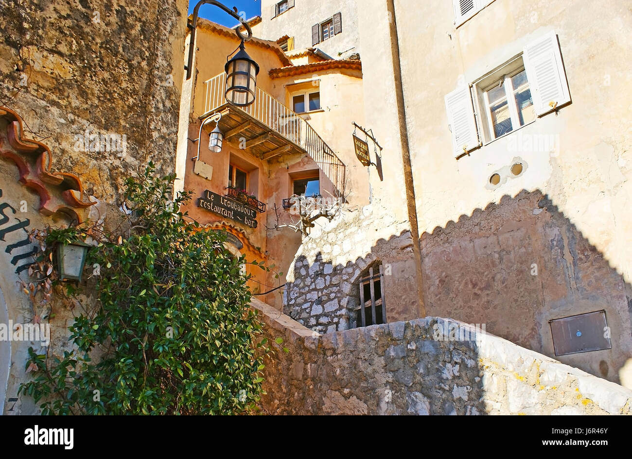 Maze streets in mountain hi-res stock photography and images - Alamy