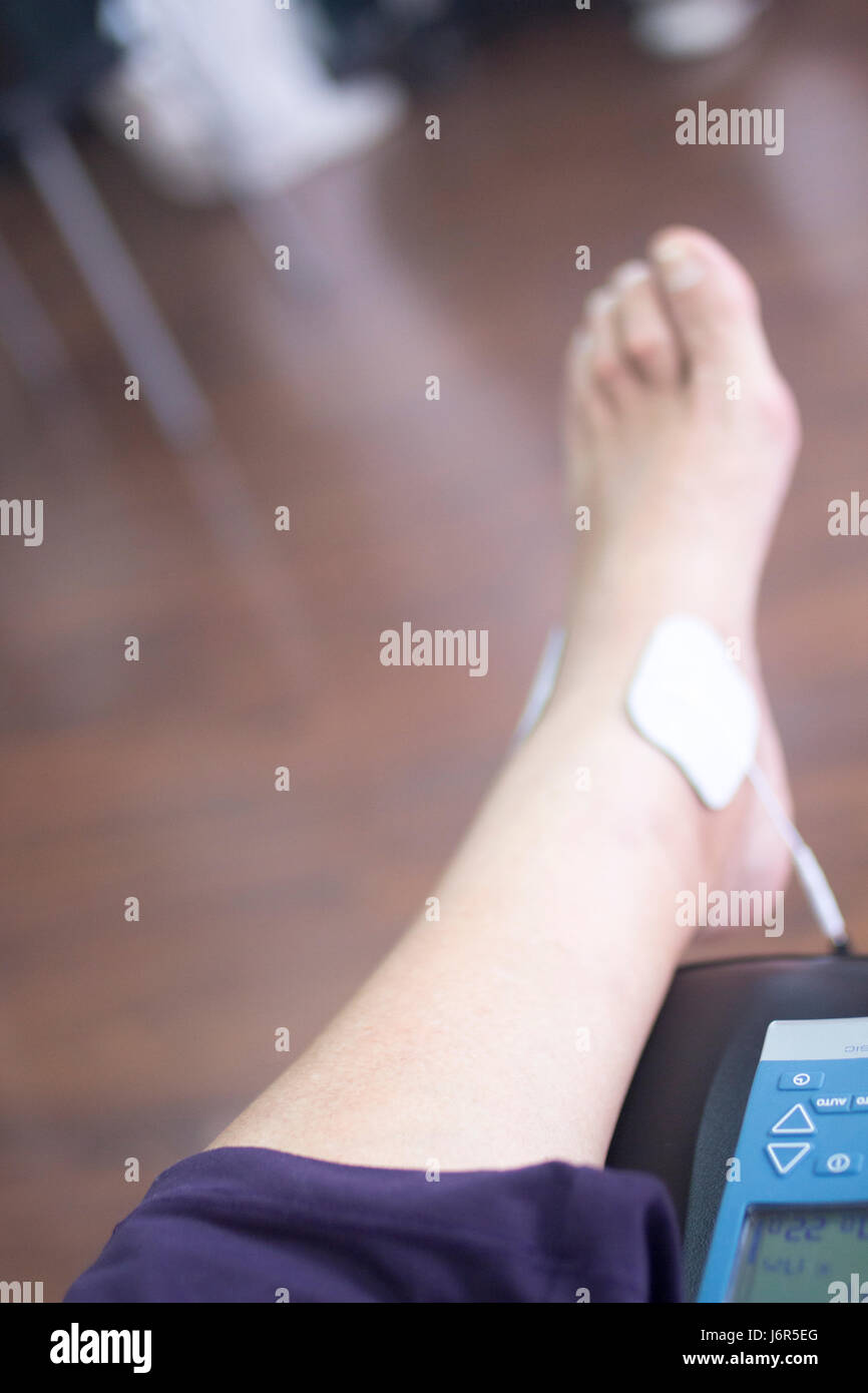 Physical therapy mecical clinic physiotherapy electrical impulse shock ...