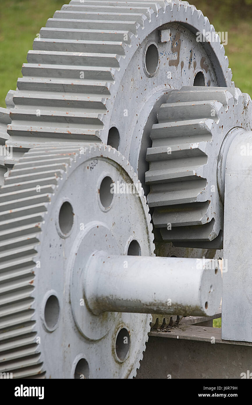 industry engineering wheel cogwheel saarland mechanical engineering ...