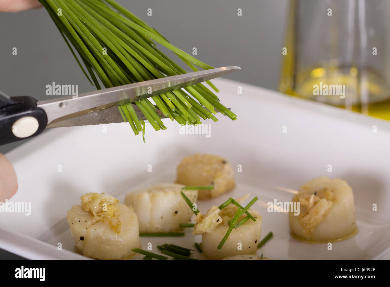 food aliment boil cooks boiling cooking scallops chives chive food ...