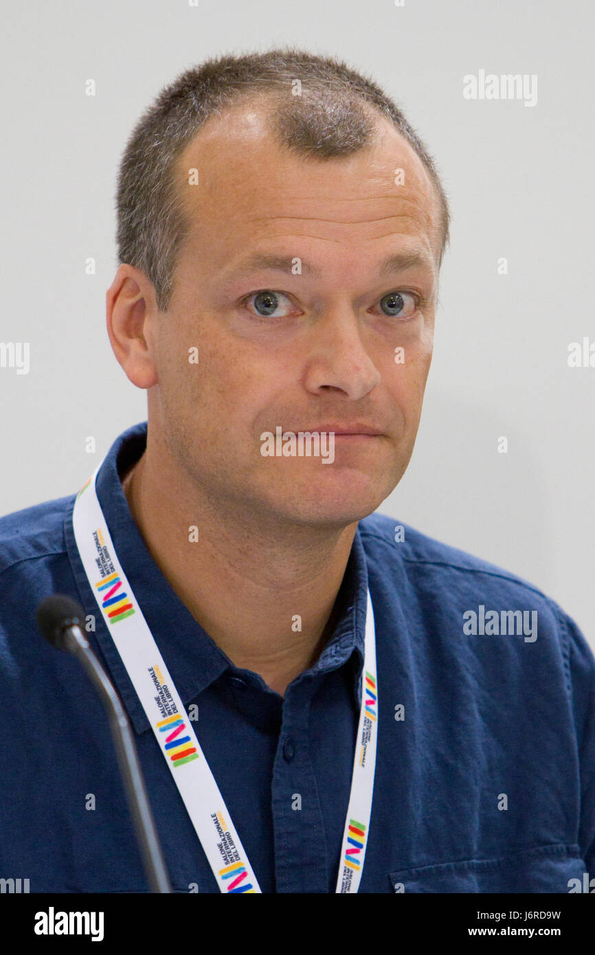 American writer Chris Bachelder is guest of 2017 Turin Book Fair ...