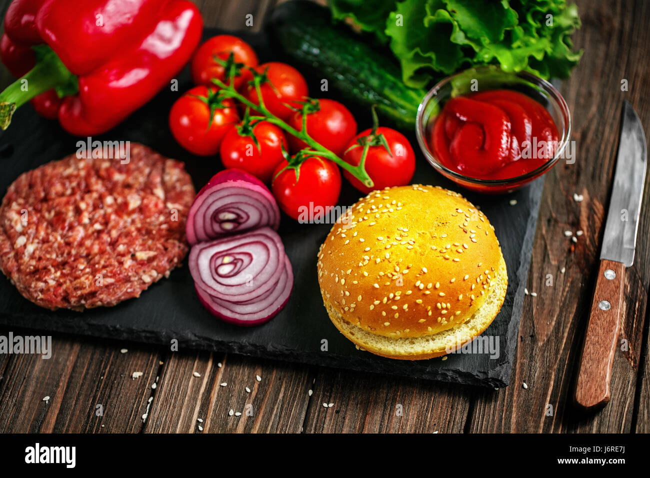 Preparation of burger Stock Photo - Alamy