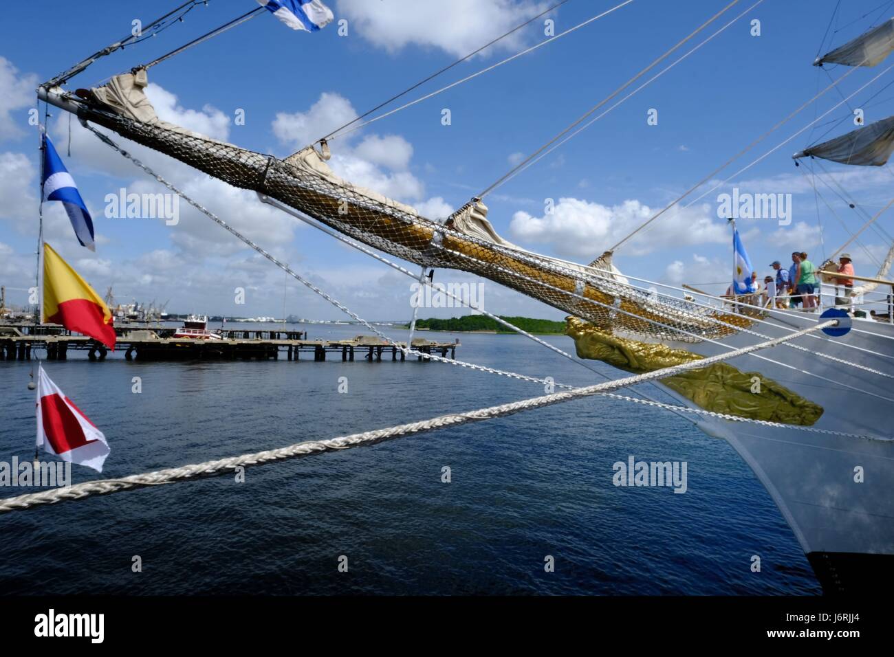 4 pounder hi-res stock photography and images - Alamy