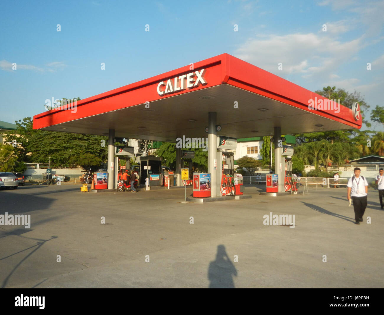 Jeepney transport philippines highway hi-res stock photography and ...
