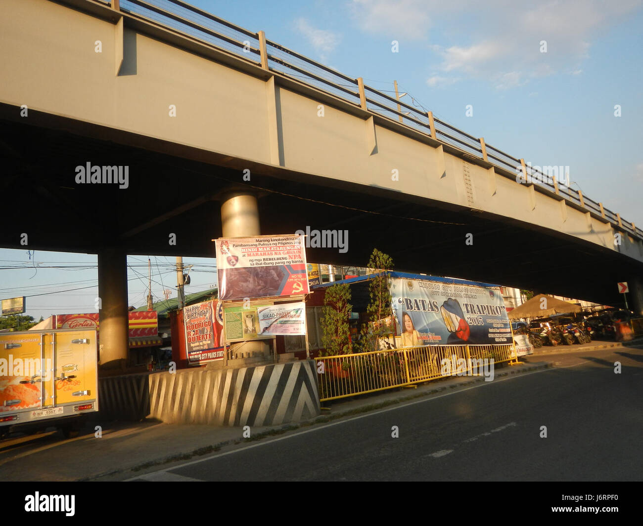 The Malolos City overpass bridge, located on MacArthur Highway in ...