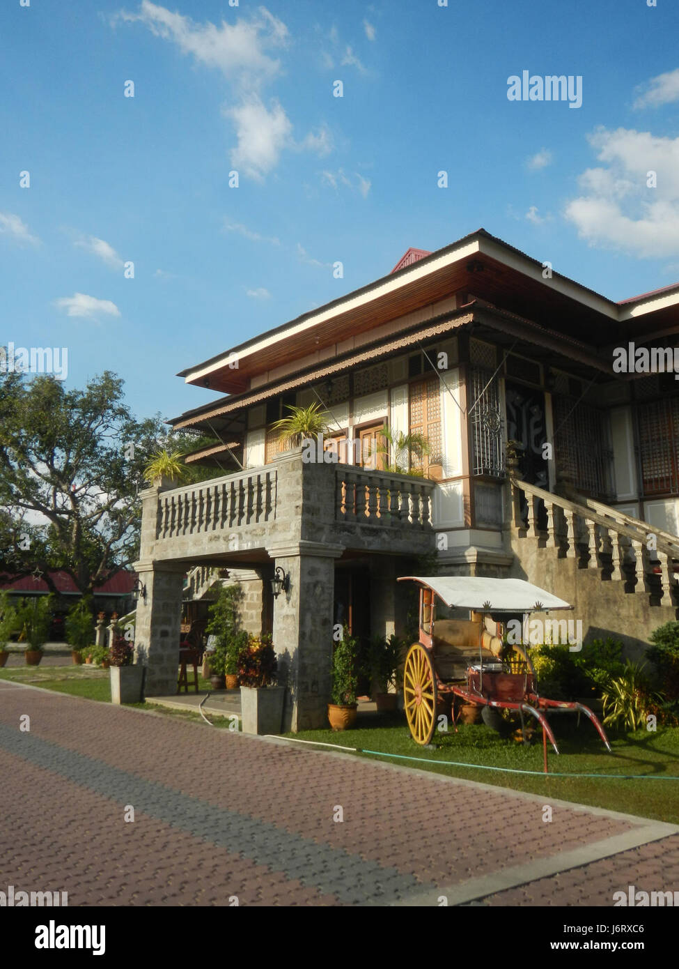 The houses in Pulilan, Bulacan, are noted for their architectural ...